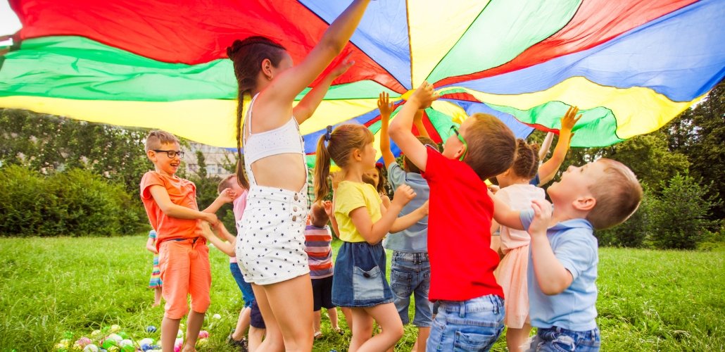 25 Best Indoor Activities for Kids | KidzNCrew
